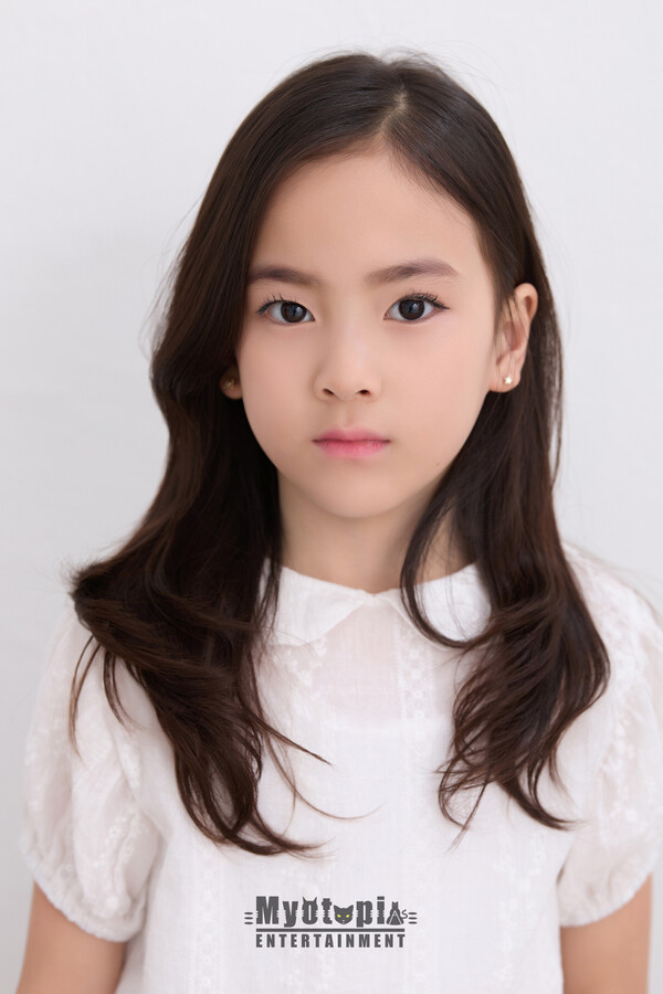 키즈 모델 박시은, ‘스위티 스쿼드(Sweety Squad)’로 음악 데뷔…감각적인 스타일과 에너지 발산